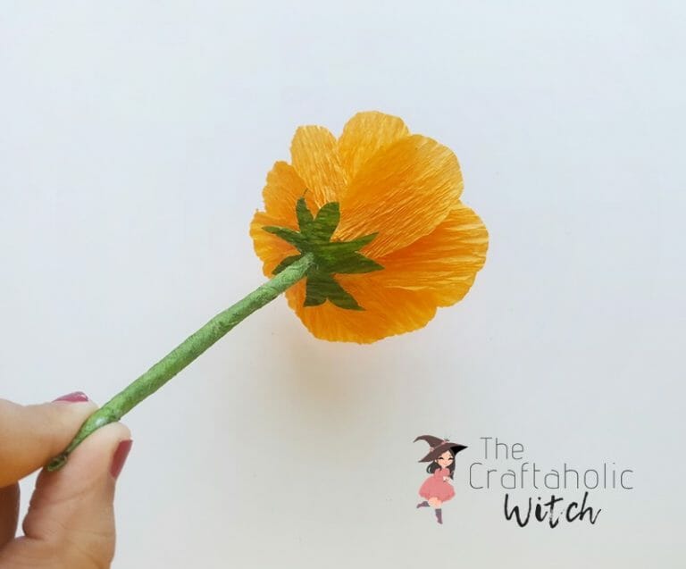 Easy Crepe Paper Roses You Can Actually Make at Home + Free Template ...