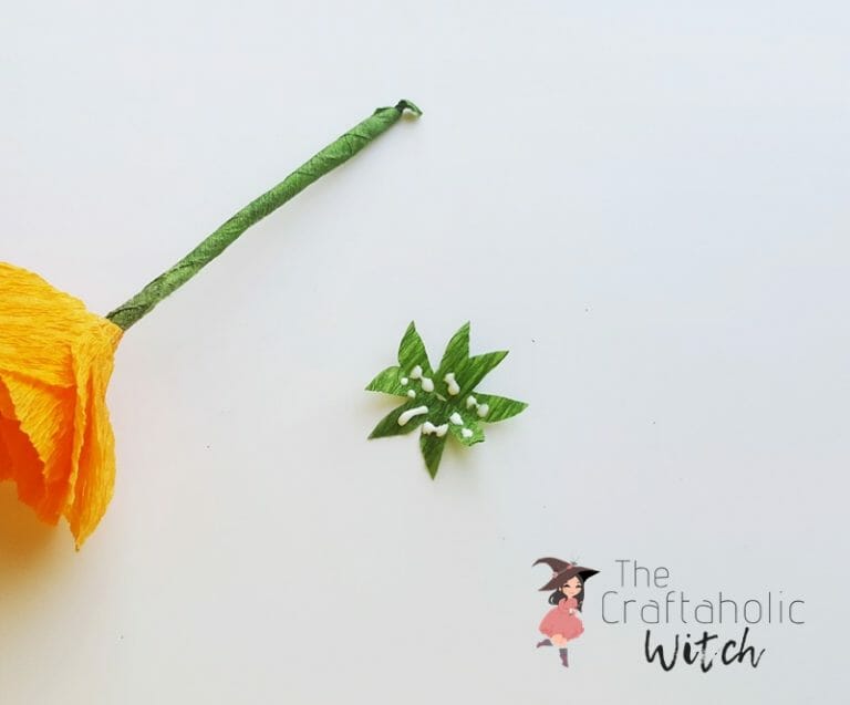 Easy Crepe Paper Roses You Can Actually Make at Home + Free Template ...