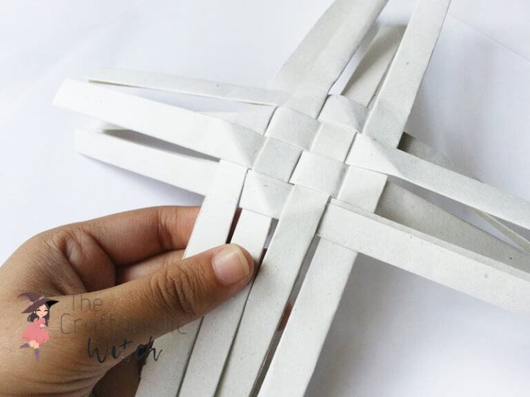 Recycled Paper Basket Weaving ( Easy Step-by-Step Tutorial )