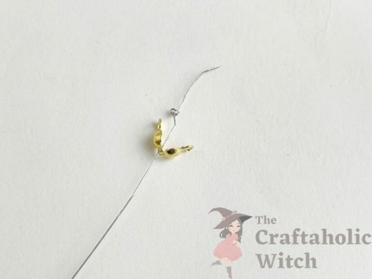 How to Make Flower Bead Bracelet (Daisy Chain Bracelet) | Craftaholic Witch
