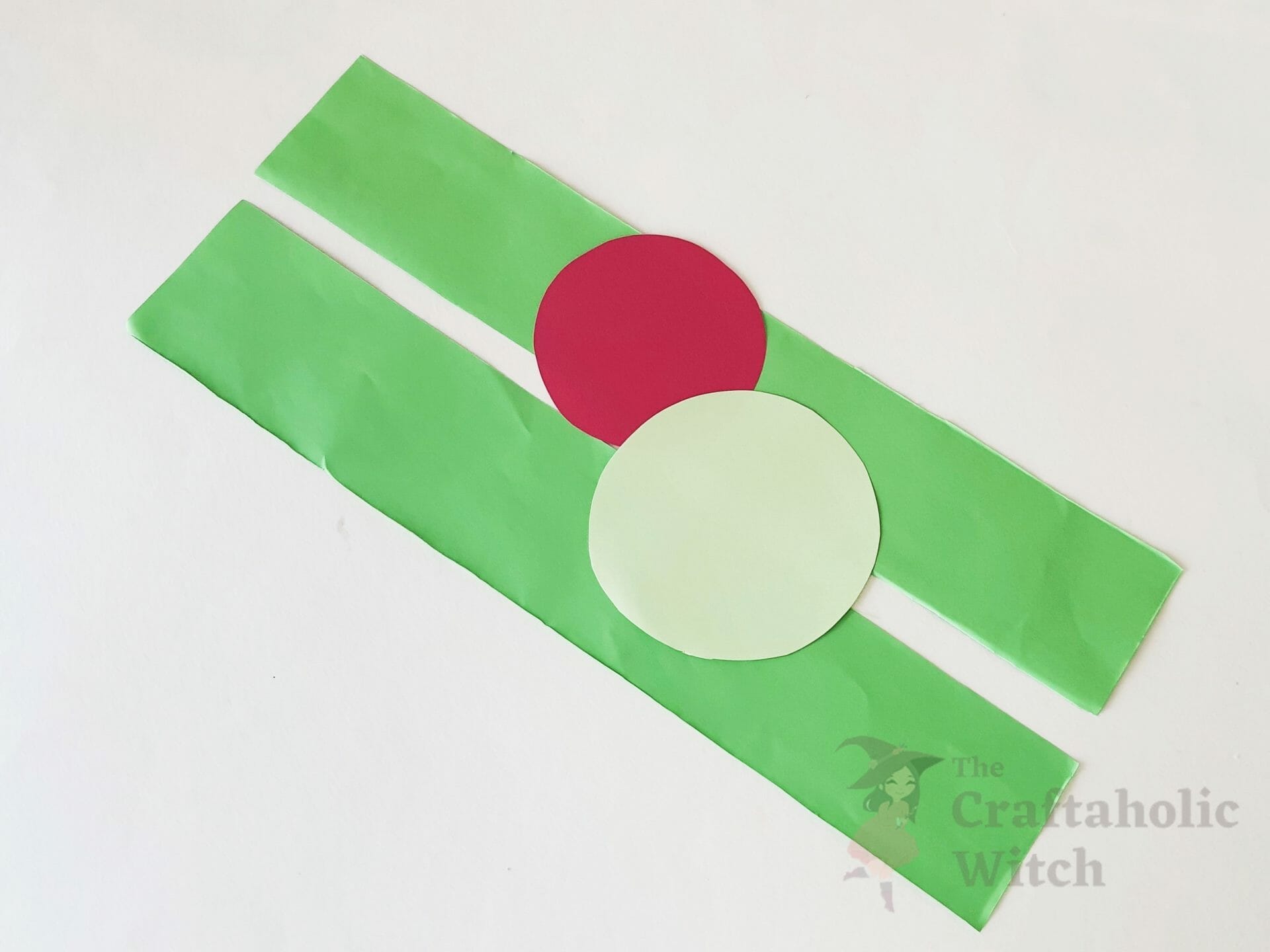 How to Make a Paper Fan (5 Free Templates) + Video Tutorial