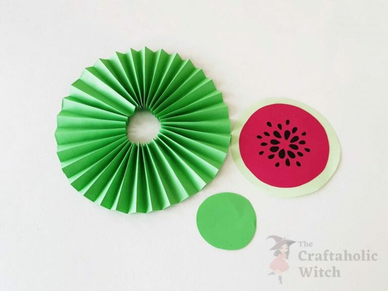 How to Make a Paper Fan (5 Free Templates) + Video Tutorial