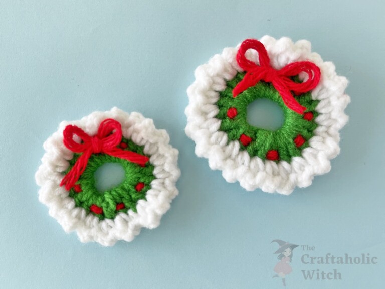 How to Crochet Christmas Wreath (Mini) with Free Pattern | Craftaholic ...