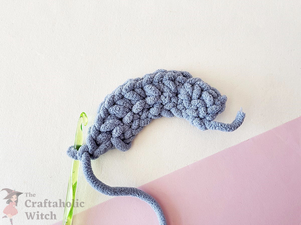 How to do a Perfect Single Crochet Stitch as a Beginner | Craftaholic Witch