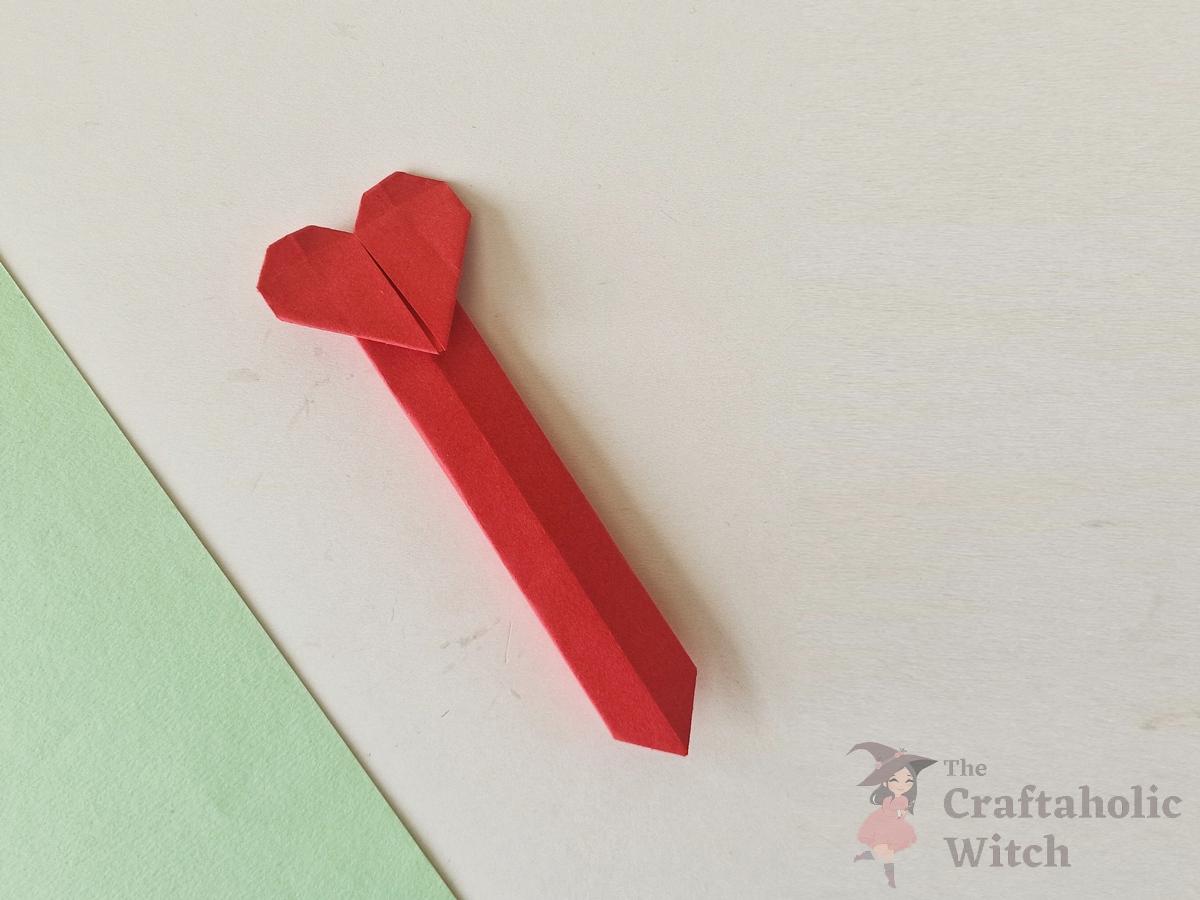 2 Origami Heart Bookmark Tutorials ️ One Practical, One Versatile ...
