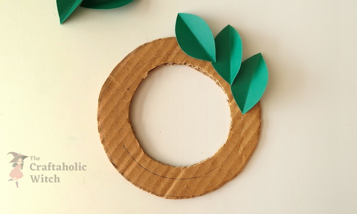 Easy Paper Christmas Wreath Craft for Kids (+Free Template ...