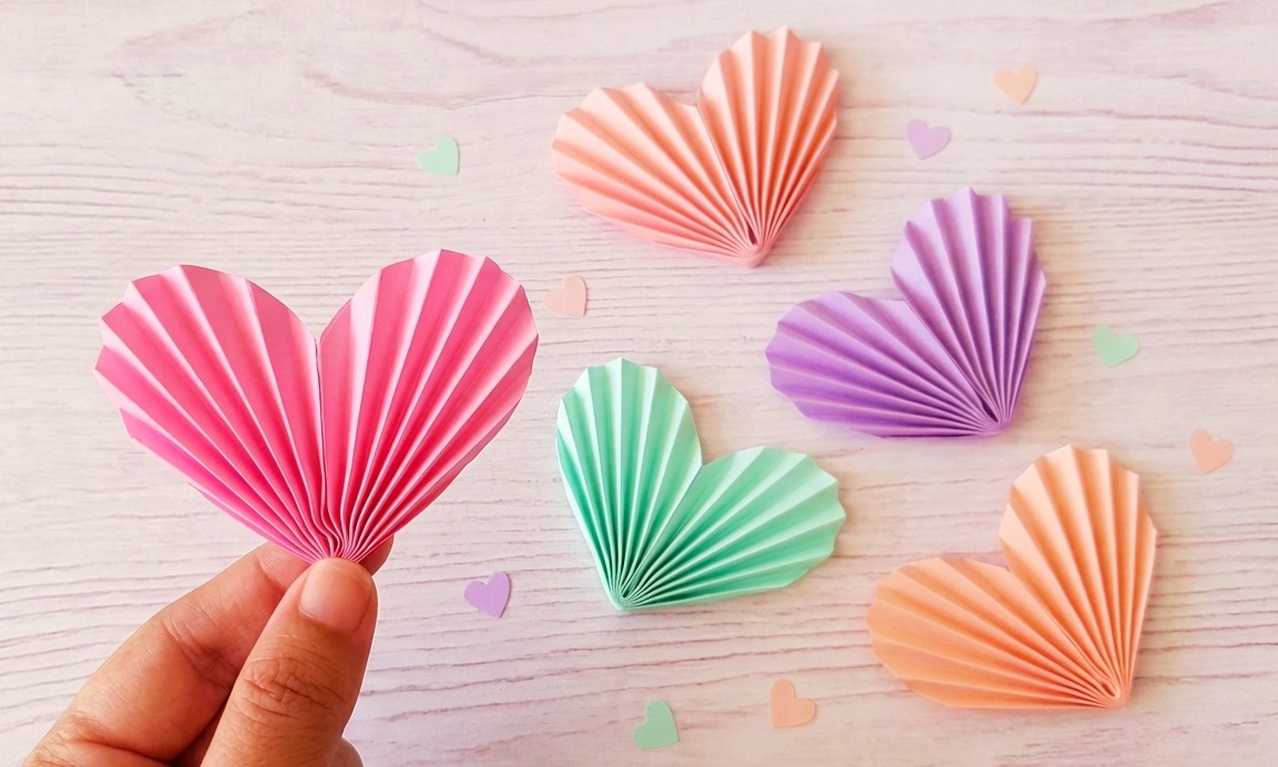 Easest 3D Paper Hearts for Valentine’s Day (with Video) | Craftaholic Witch