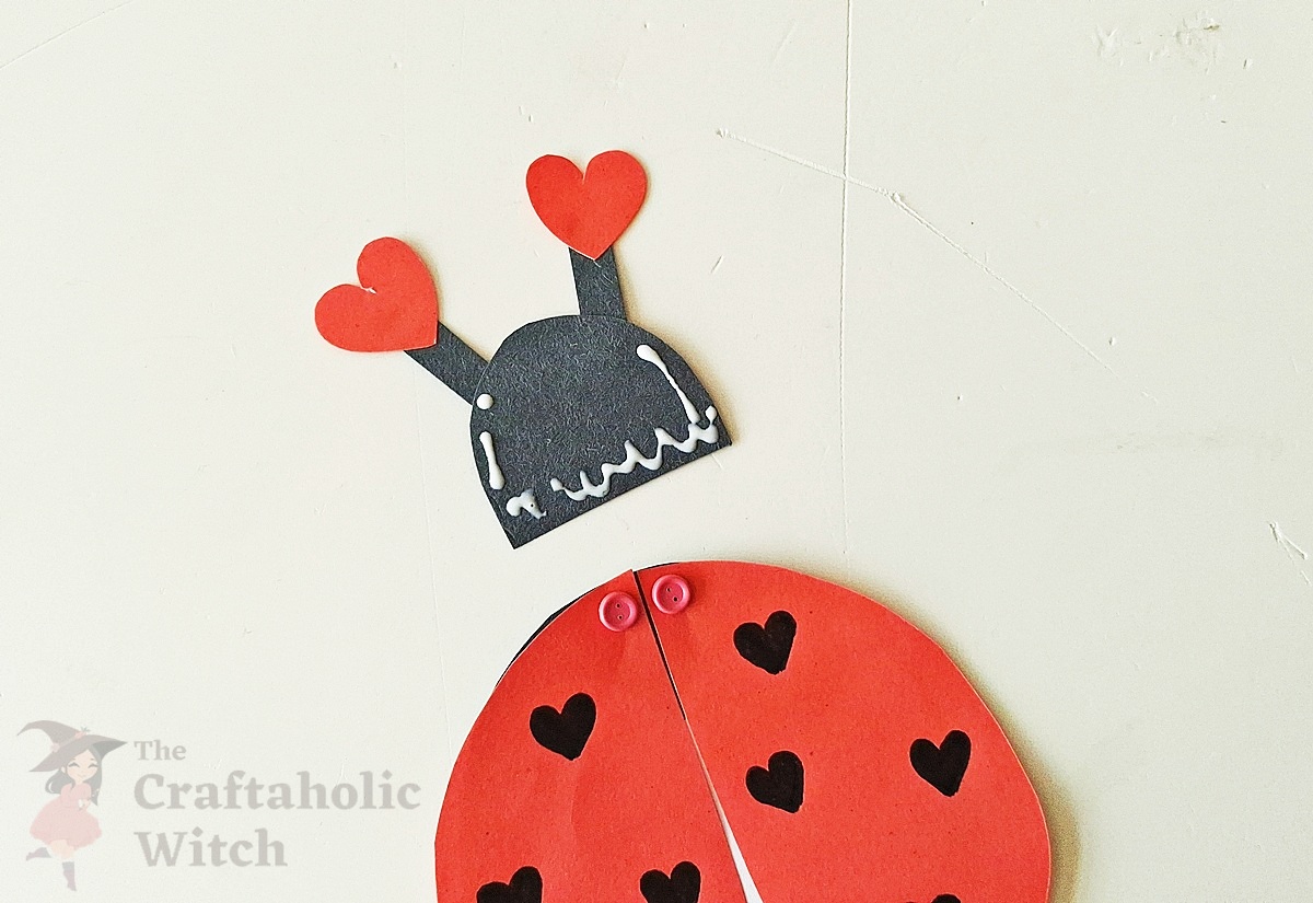 Easy Valentine's Day Ladybug Card with Sliding Heart Wings (free ...